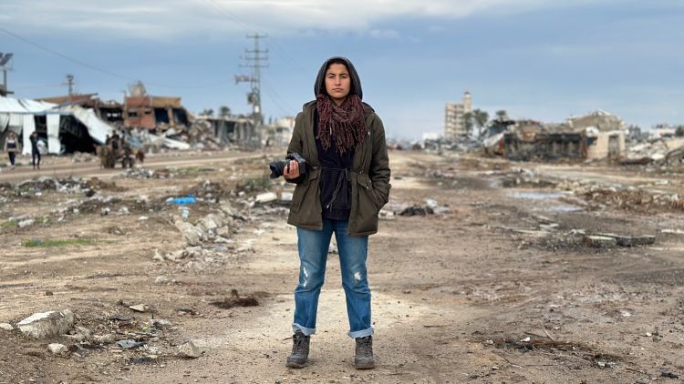 Bisan Owda and AJ+ win Peabody Award for Gaza war coverage | Al Jazeera Media Network